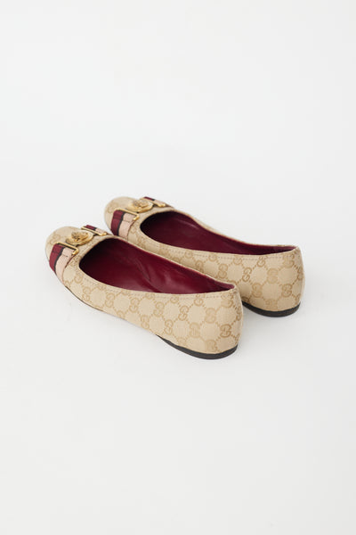 Gucci // Beige GG Supreme Monogram Crest Flat – VSP Consignment