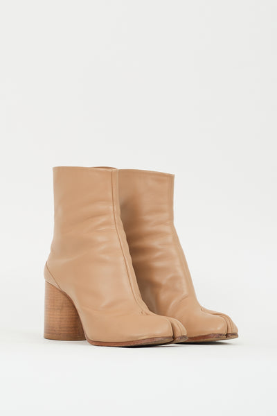 Maison Margiela // Beige Leather Tabi Heeled Boot – VSP Consignment