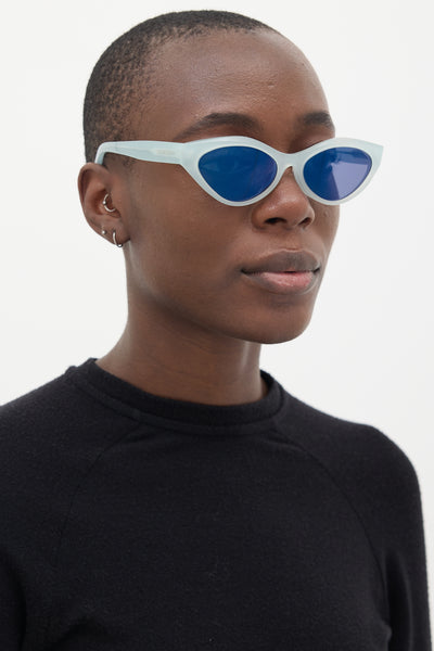 Givenchy // Light Blue GV40025U Tapered Sunglasses – VSP Consignment