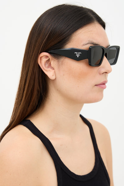 Prada // SPR08Y Logo Square Sunglasses – VSP Consignment