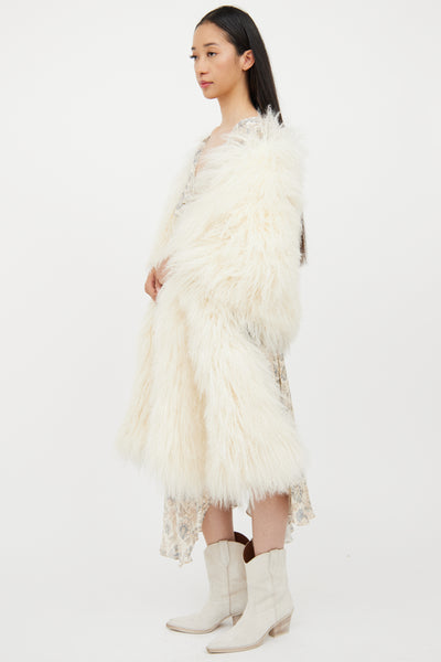 VSP Archive // Cream Mongolian Fur Shawl – VSP Consignment