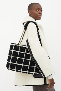 Chanel // Black & White Shearling Grid Tote – VSP Consignment