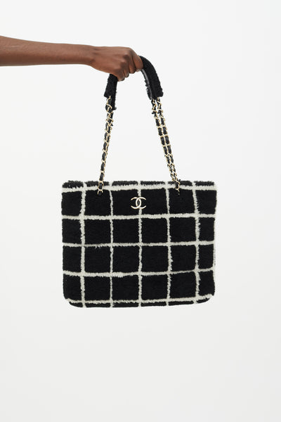 Chanel // Black & White Shearling Grid Tote – VSP Consignment